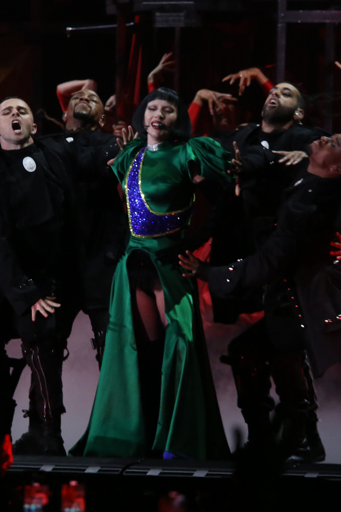 Lady Gaga no Rio: veja como foi o show que levou 2 mi a Copacabana em ...