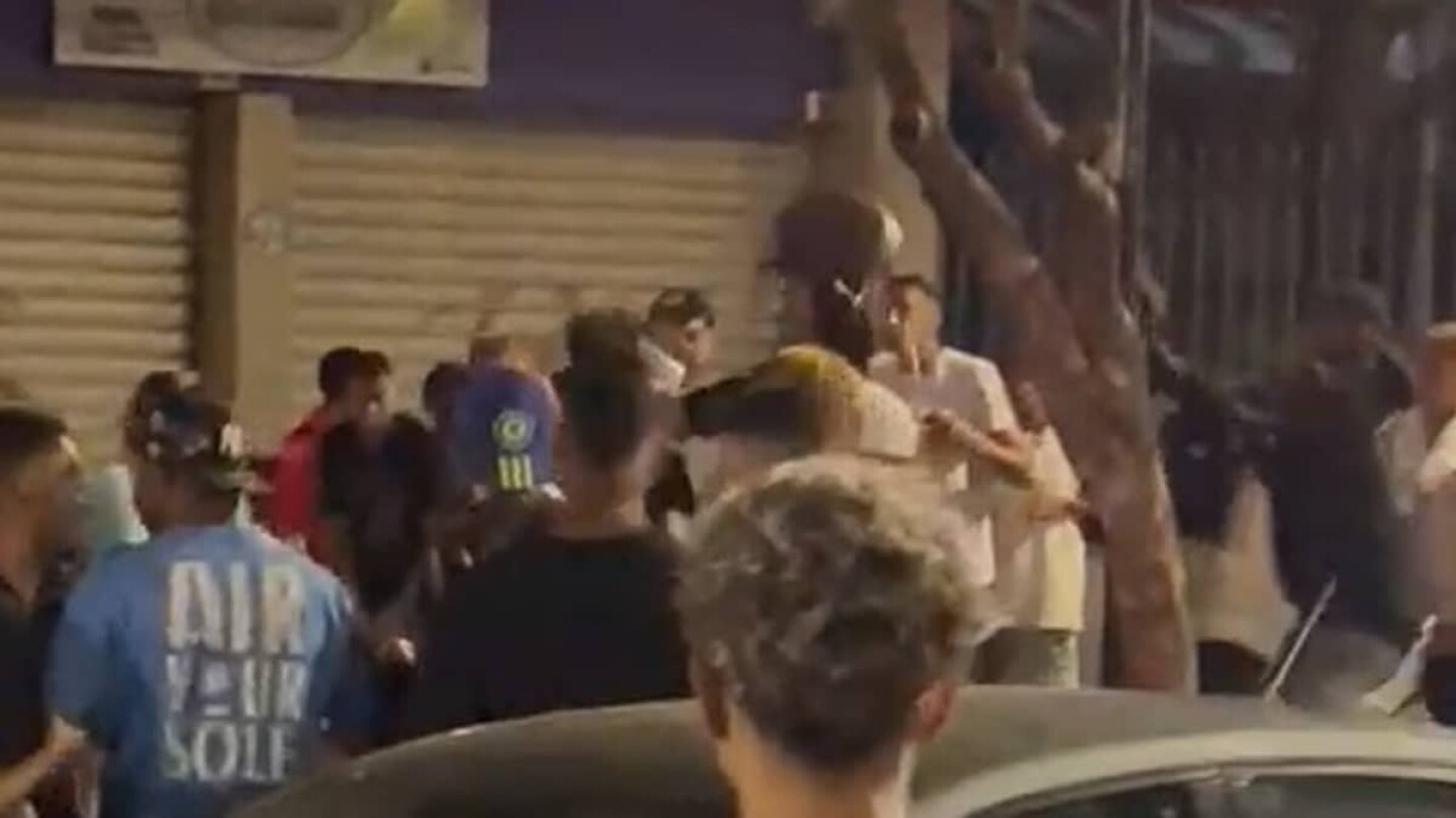 Vídeo Mostra Briga Em Festa De Rua Com 200 Pessoas Que Terminou Em